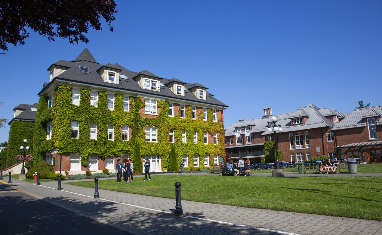 Meet the Team | St. Michaels University School | Victoria, BC | JK-12 ...