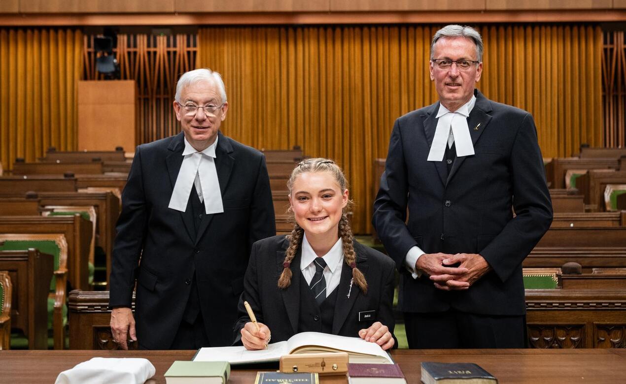 Amelie Fleck ’25 Joins House of Commons Page Program | SMUS