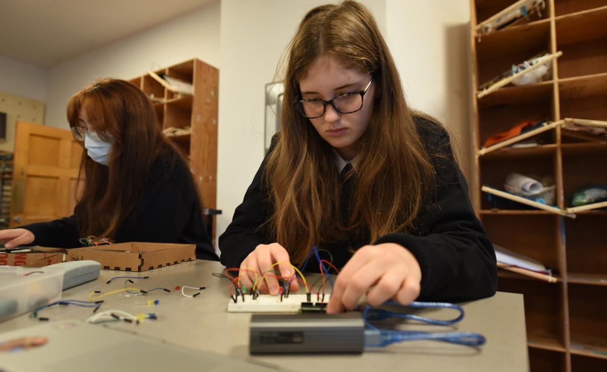 Senior School Engineering, Technology and Design | SMUS
