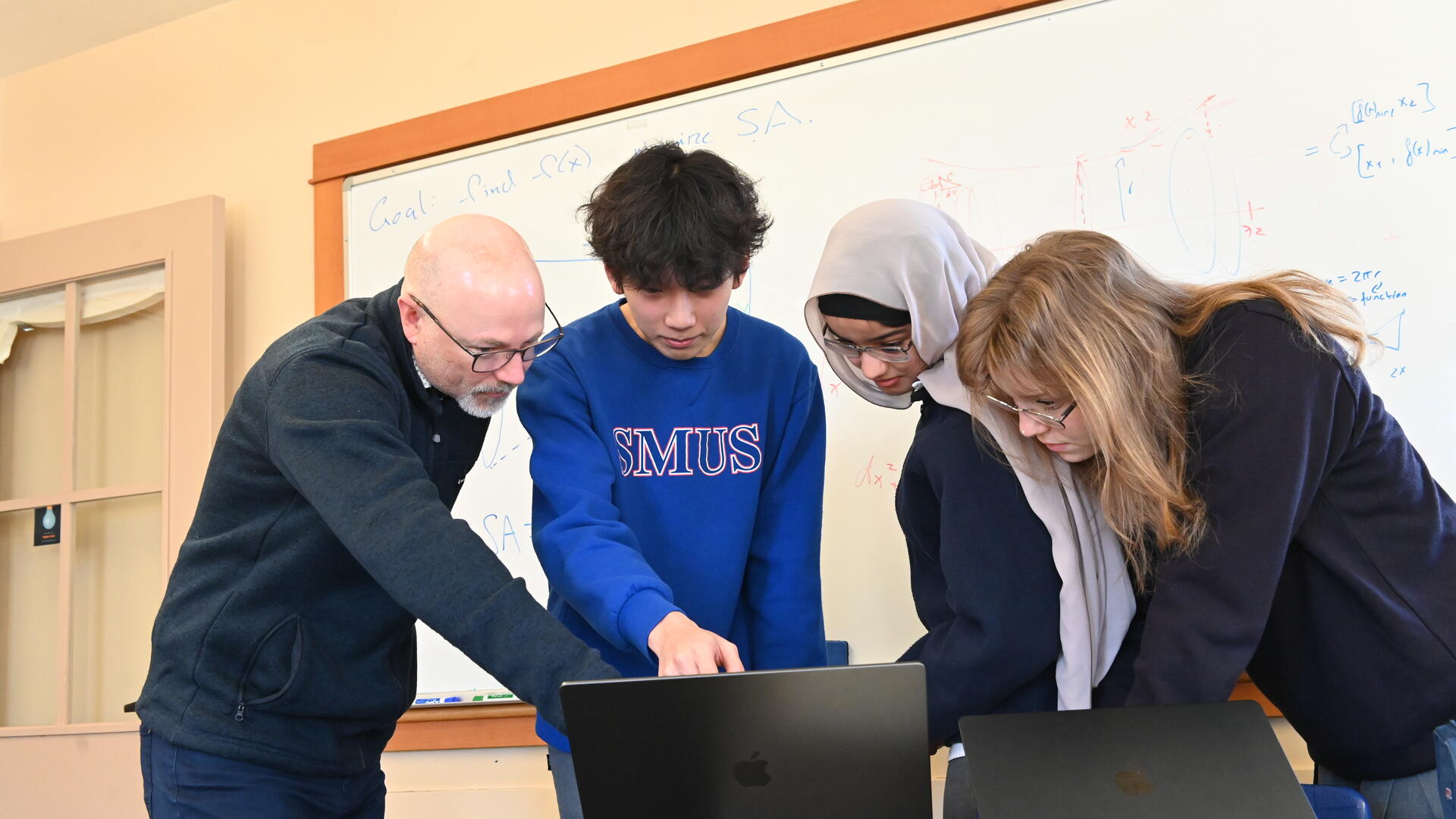 Math Pops: Dr. Trefor Bazett’s Bubble-Filled Lesson | SMUS